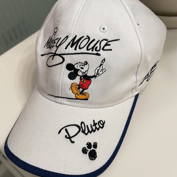 Goofy’s Hat co | Accessories | Vintage Disneyland Goofys Hat Co Mickey ...